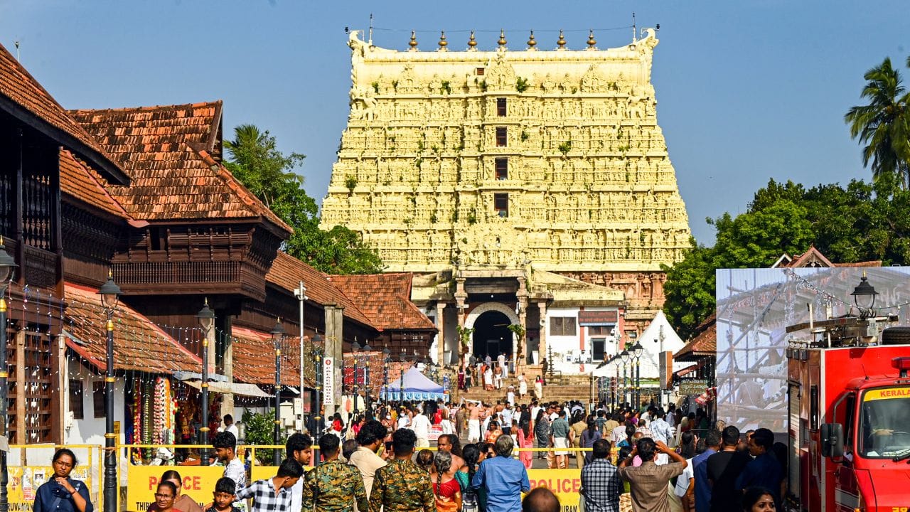 പത്മനാഭസ്വാമി ക്ഷേത്രത്തിലെ കംപ്യൂട്ടർ ഹാക്ക് ചെയ്തു; വിവരങ്ങൾ ചോ ...