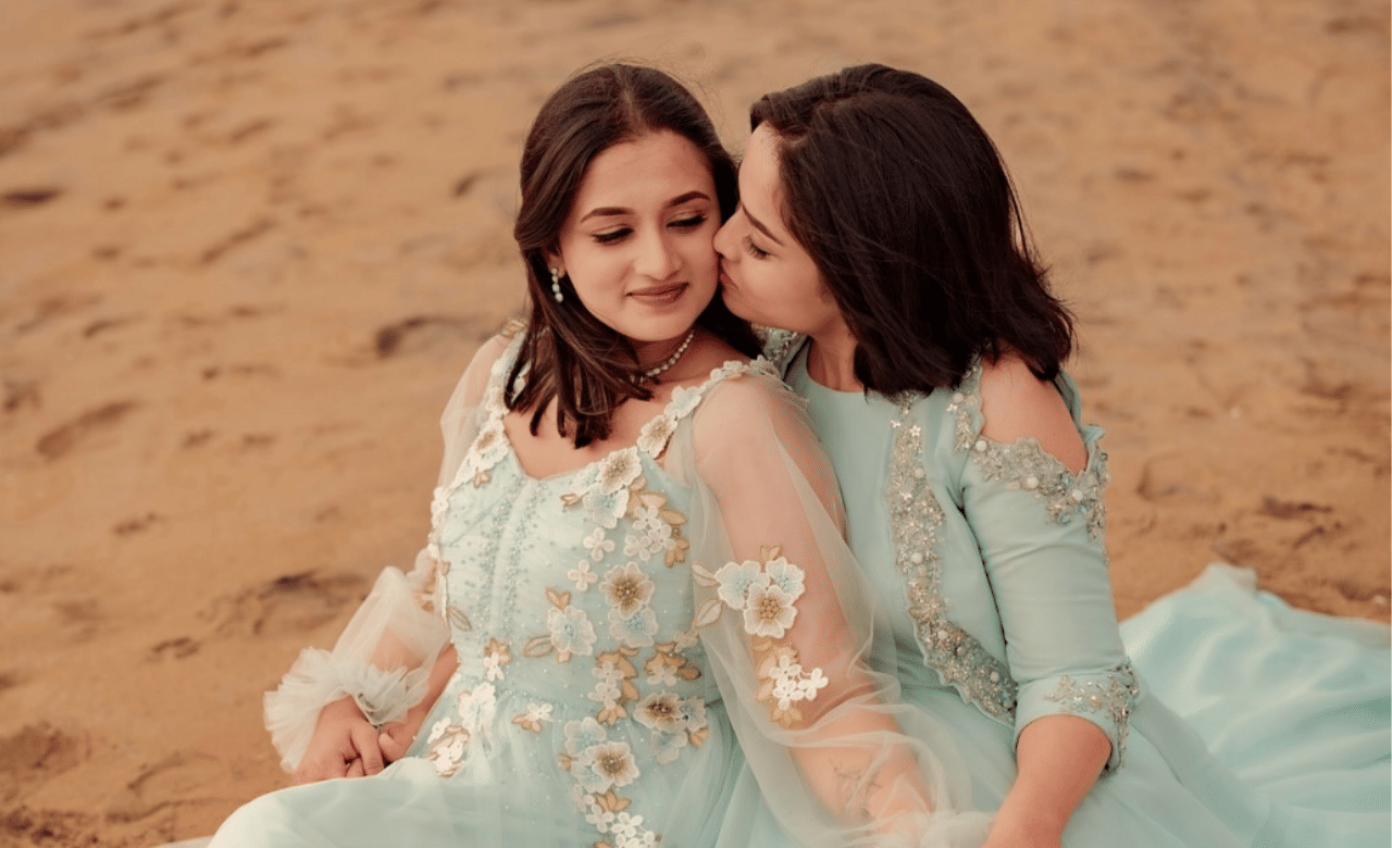 ബി ഗ്ബോസ് വീട്ടിലെ ആദ്യ ലെസ്ബിയൻ കപ്പിൾ, നൂറ് ദിവസം കടക്കാൻ ആദിലയ്ക്കും ...